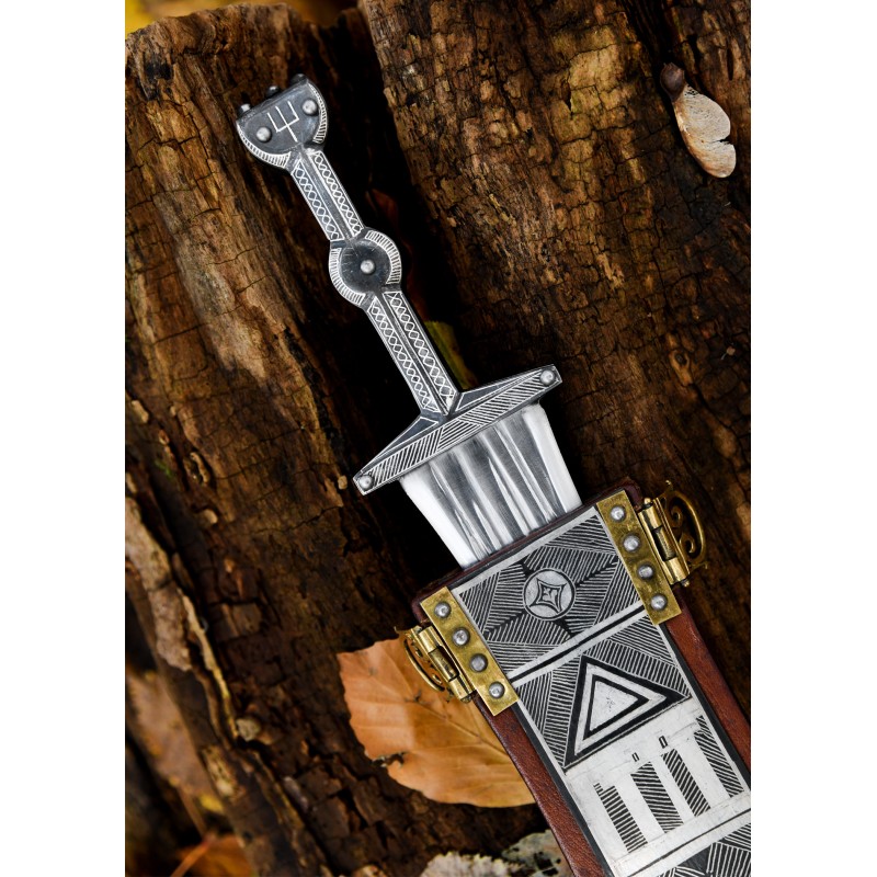 Pugio romano hallado en Vindonissa (Suiza). La Casa del Recreador.