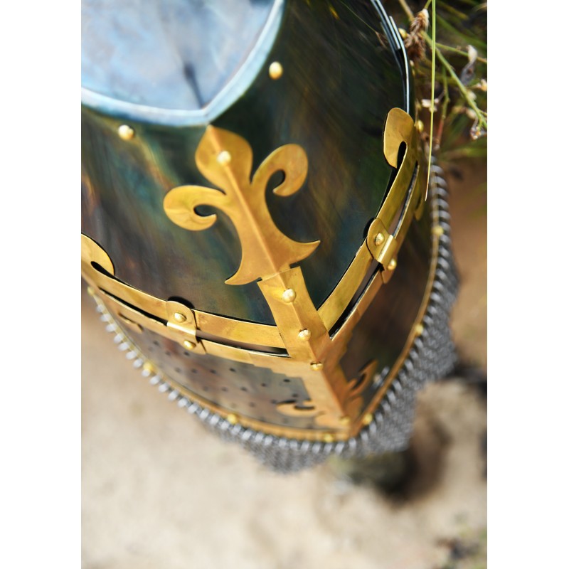 Yelmo Ultramontano. Tipo De Gran Yelmo Utilizado En Europa