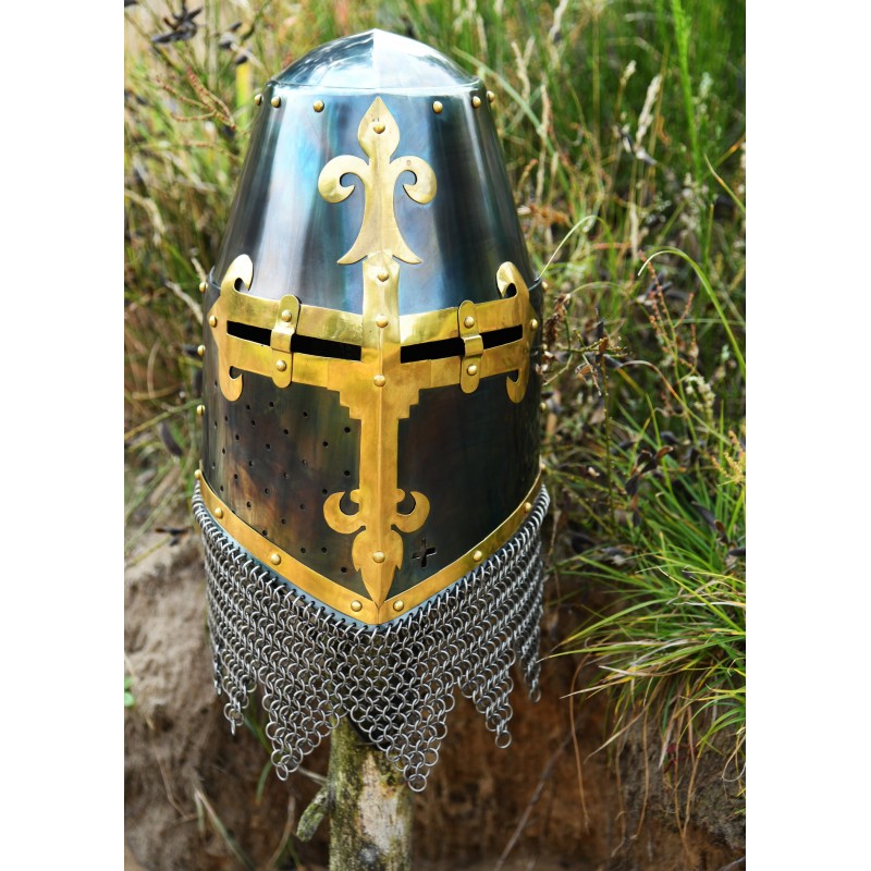 Yelmo Ultramontano. Tipo De Gran Yelmo Utilizado En Europa