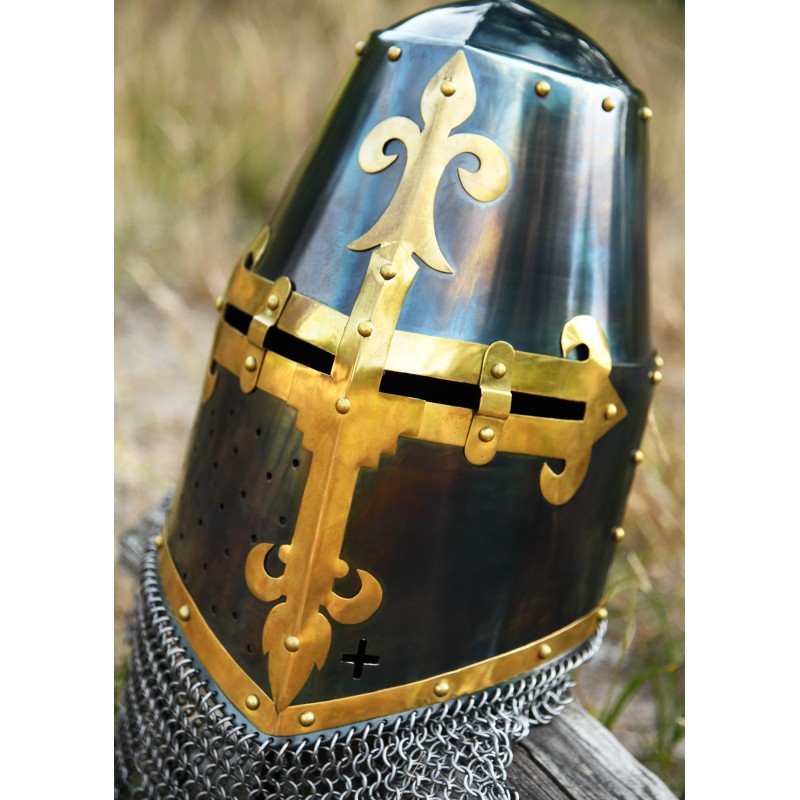 Yelmo Ultramontano. Tipo De Gran Yelmo Utilizado En Europa