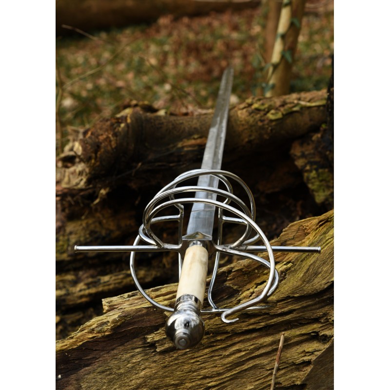 Spada a striscia 1570-1620 di ispirazione italiana