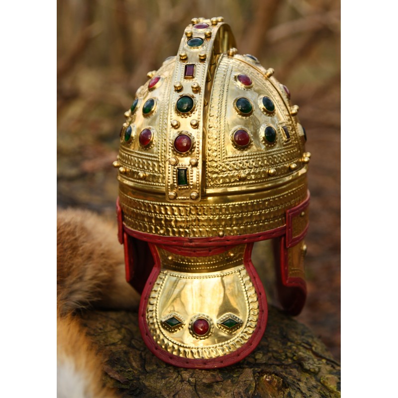 Riproduzione archeologica del famoso elmo romano Berkasovo