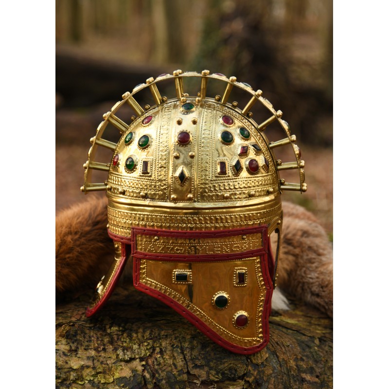 Riproduzione archeologica del famoso elmo romano Berkasovo