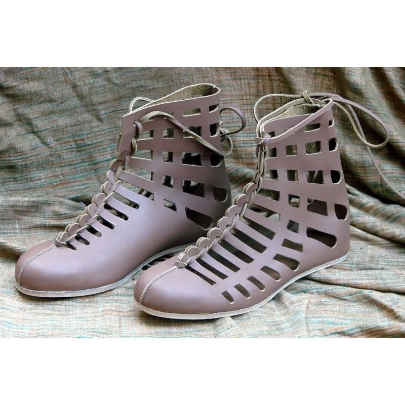 Calcei romano encontrado en Inglaterra, siglo II d.C.