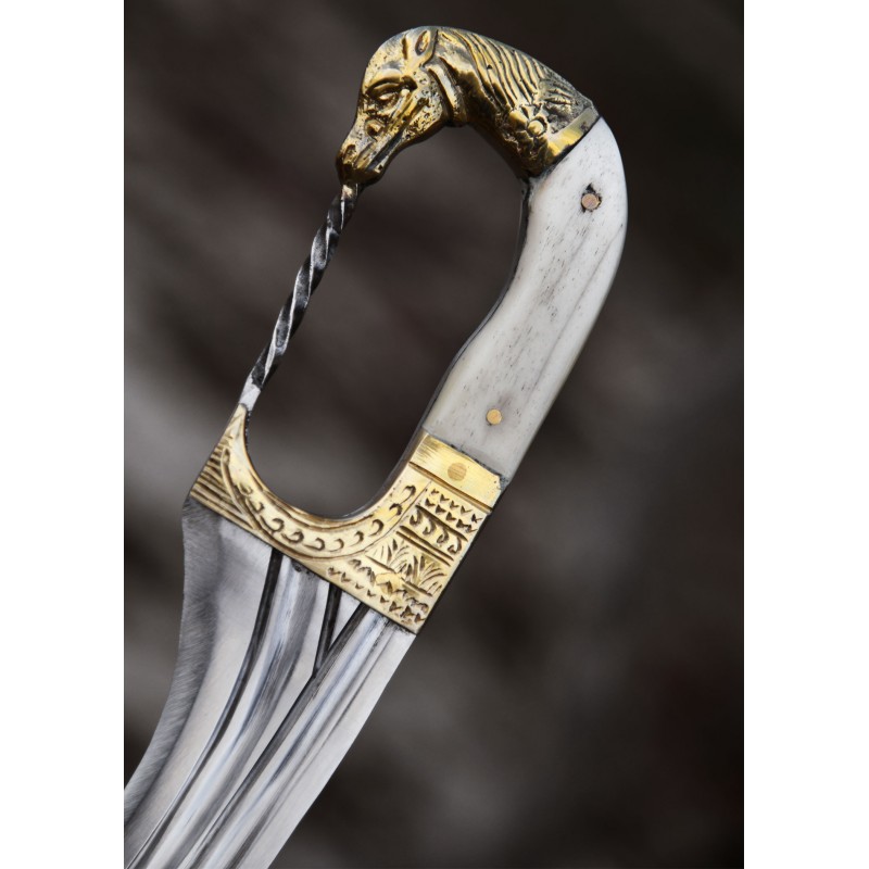 Falcata Iberica Con Vaina Y Cuchillo Siglos IV al II a.C.